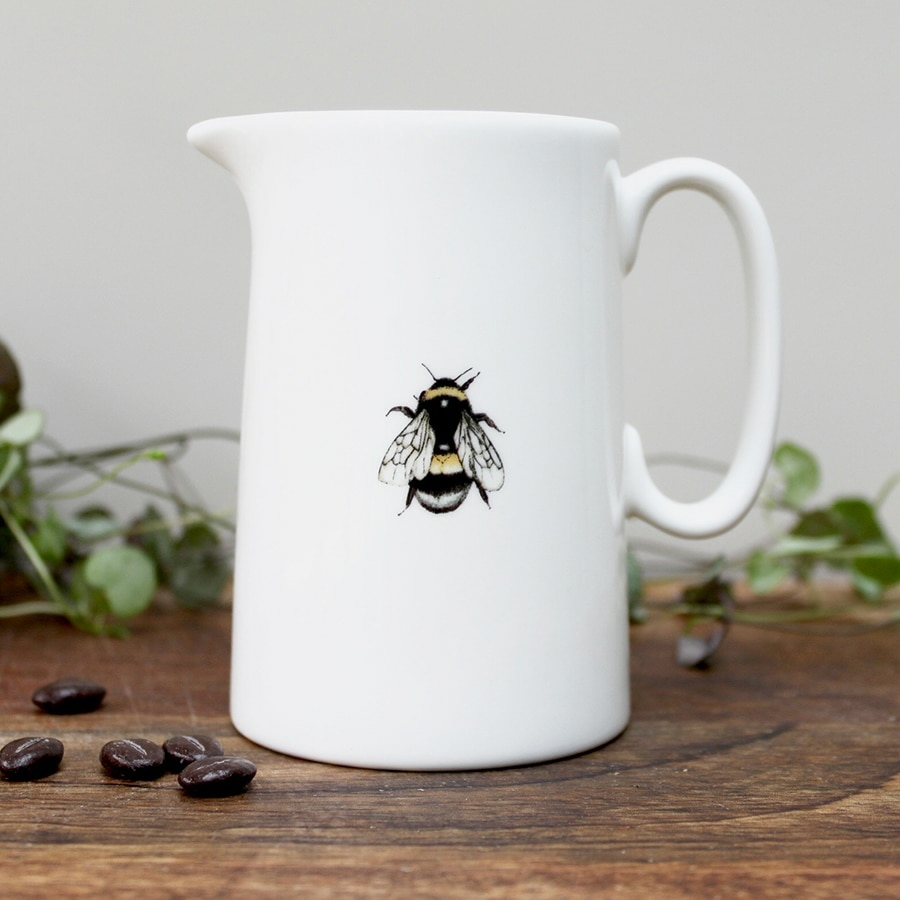 Bee Half Pint Jug in Gift Box - Radway Bridge Garden Centre